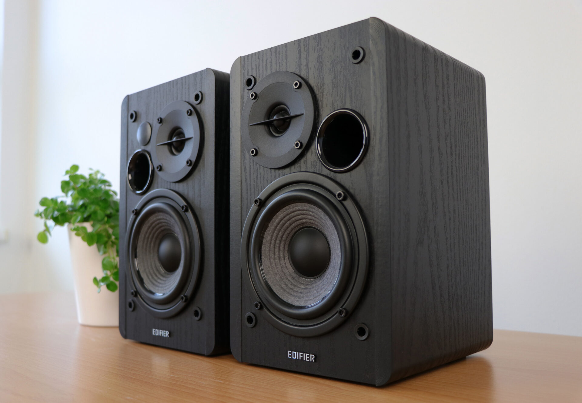 Edifier Review: The Ultimate Bookshelf Speakers Guide – Sound Review Hub