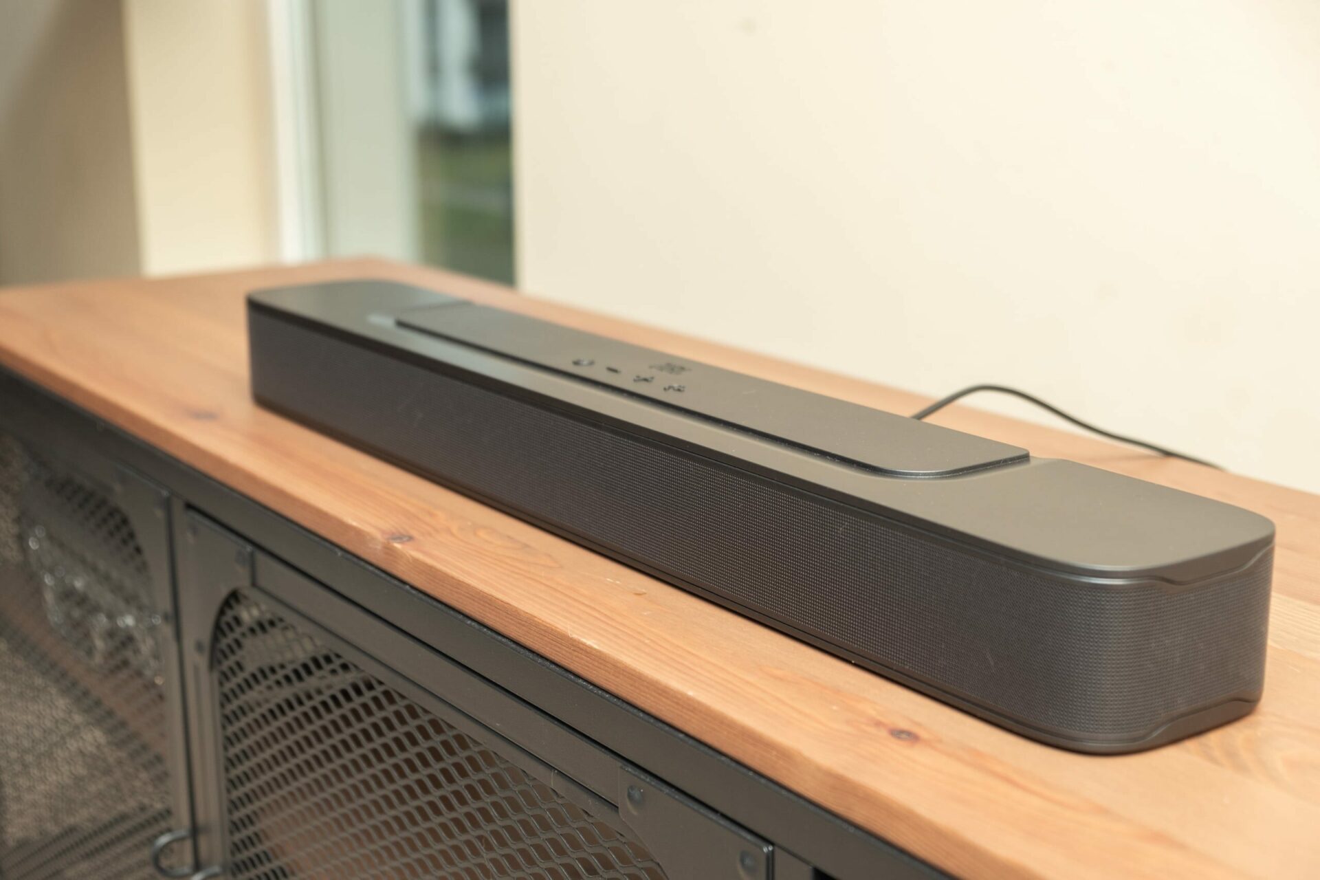 Buy JBL Soundbar Online: Review of JBL Bar 2.0 with Deep Bass ...